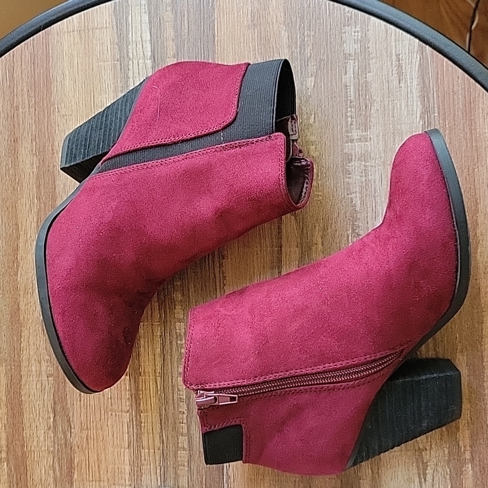 Burgundy Color Block Heel Ankle Booties - Gem